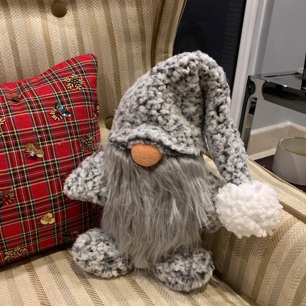 Large Deep Red and Gray With Plaid Home Gnome - Etsy