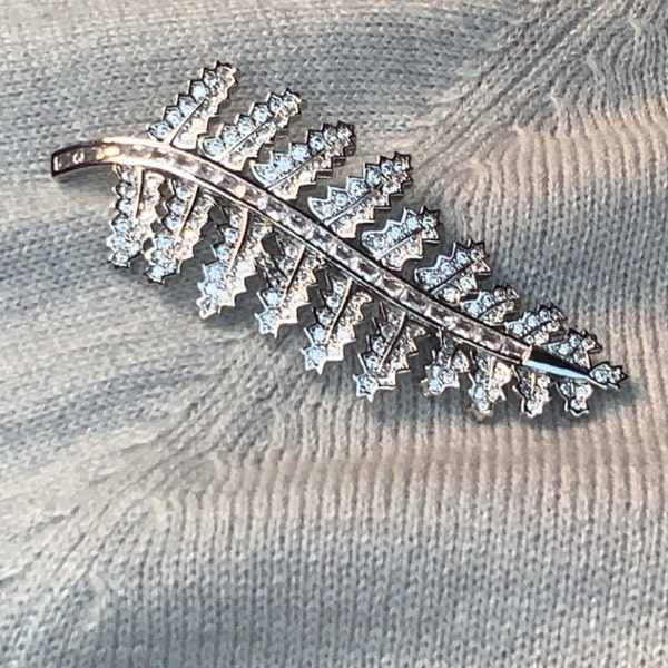 Royal New Zealand Commonwealth Fern Leaf Brooch Encrusted With ...