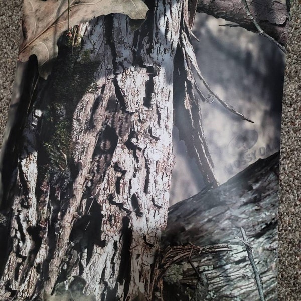 Mossy Oak Treestand Camo Vinyl Roll - Outdoor Adhesive Camo Vinyl Wrap ...