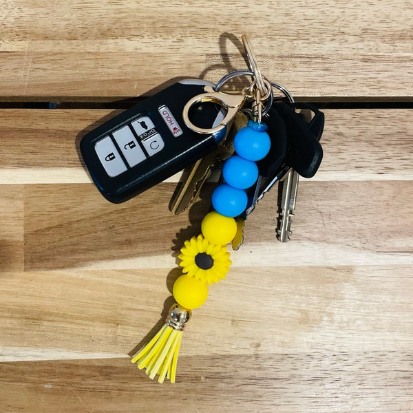 Music Notes Trio Wristlet Keychain Stretchy Bracelet & Tassel Silicone ...