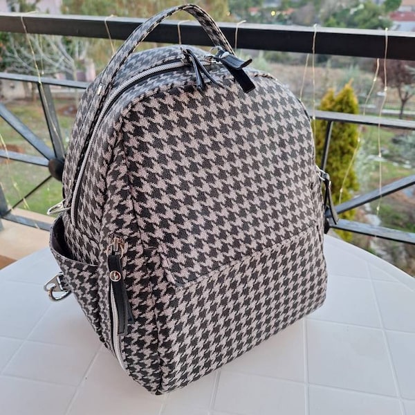 Daycation Bag Sewing Pattern | Instructions for Sewing a Small Shoulder ...