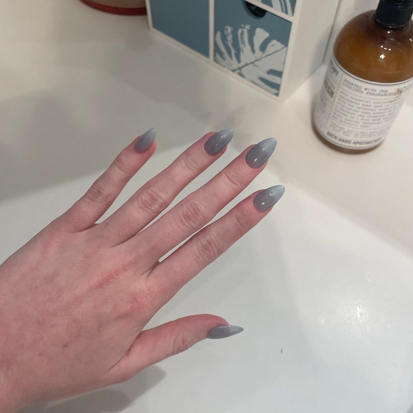 Blue Velvet in Dreams | Durable Nails | Essential Nails | Reusable ...