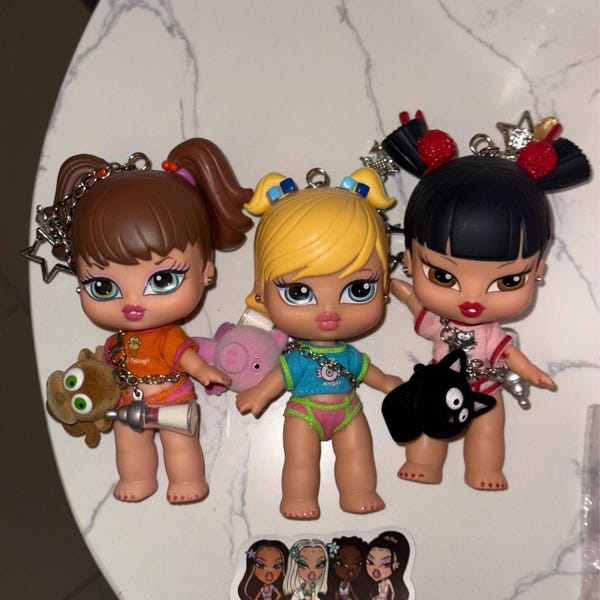 Bratz Babyz Keychain Sasha Yasmin Jade Cloe Doll With Pet Bunny Bag ...
