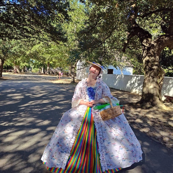 18th Century Shallow Crown Straw Hat Trimmed W/ Olive Green Silk Satin ...