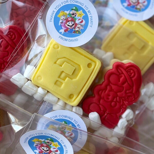 24 X Personalised Butterfly Design Birthday Party/sweet Cone Stickers ...