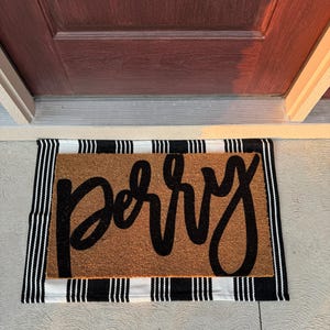 Monogrammed Coir Border Door Mat,monogram Border Personalized Doormat ...