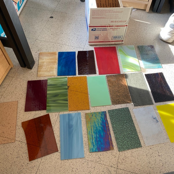 Stained Glass Sheet Variety Pack of 20- 7" X 4" Pieces of Premium Glass ...