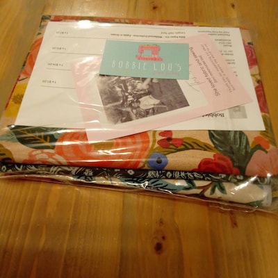 Robert Kaufman Kona Printed Color Chart Fabric PANEL in Multi 365 ...