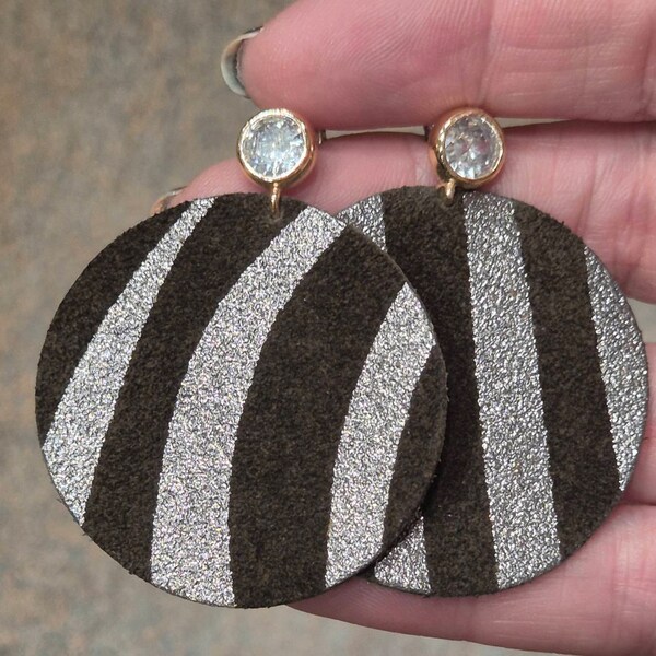 Leather SCRAPS Bag, GOLD Color, Fancy Textures, Foils and Softness ...