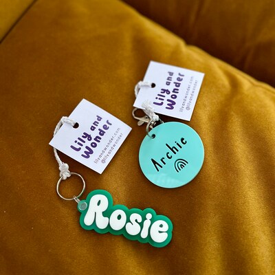 Round Acrylic Personalised Name Keyring - Etsy UK