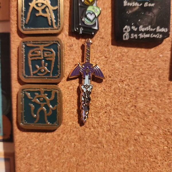 Glow in Dark Master Sword Pin - Gold Plated Hard Enamel Pin - Zelda ...