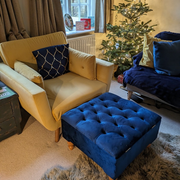 Chesterfield Double Top Coffee Table & Footstool Deep Buttons Made by ...