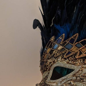 Hawk Masquerade Mask Venetian Bird Mask Black and Gold - Etsy