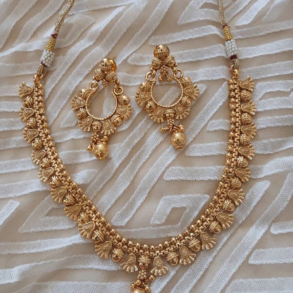 Traditional Maharashtrian Thushi Necklace Maharashtrian Thushi ...