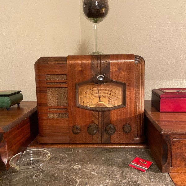 THE Ultimate Classic Philco 90C Cathedral (1933) Cathedral Radio With ...