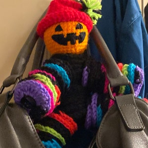 Paragon BOOTEE BOOK 21 Pairs of Baby Booties Knitting Patterns in ...