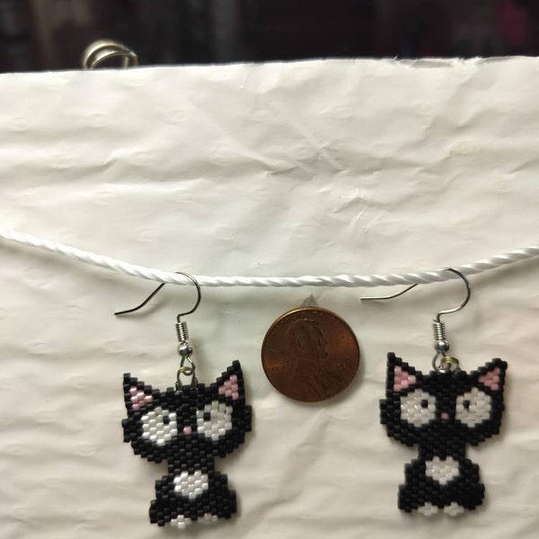 Cute Cat Brick Stitch Earrings Pattern, Tuxedo Cat Beading Pattern ...