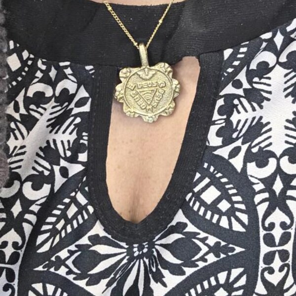 72 Names of God Medallion: Filipino Anting-anting Amulet - Etsy