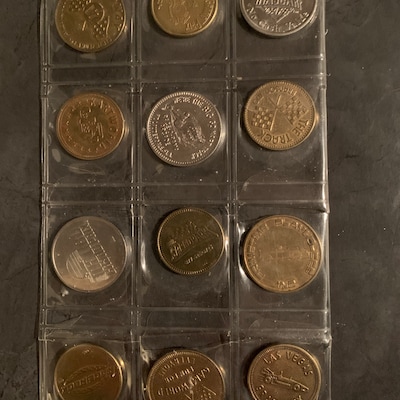 Over 3 Lb. Lot approx. 280 Tokensof Arcade, Gaming & Casino Tokens Many ...