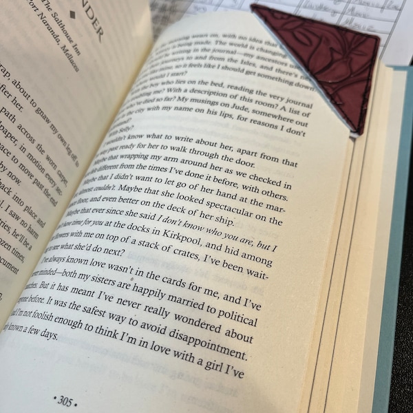 Corner Bookmark, Embroidered Bookmark, Gift for Reader, Teacher, Summer ...