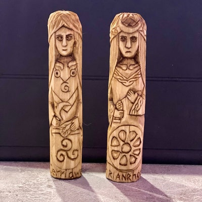 Goddess CERRIDWEN. Celtic Goddess. Wooden Statue Cerridwen. - Etsy