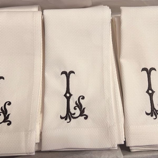 Antler Laurel Wreath Frame Satin Stitch Monogram Design Holiday ...