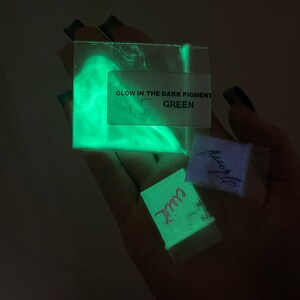 GREEN Glow in the Dark Neon Pigment Powder - Etsy