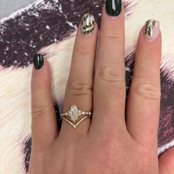 Chevron Wedding Band, 14k Gold Chevron Ring, Curved Wedding Band, Gold ...