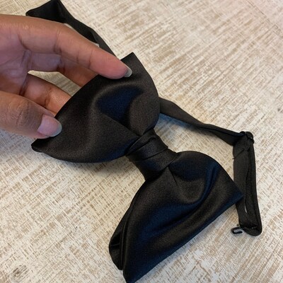 Silk Satin Butterfly Tom Ford Style Bow Tie / Handcrafted Pre-tied Bow ...
