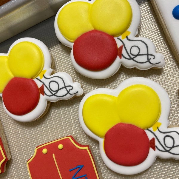 Balloon Bouquet Cookie Cutter, Balloons With Strings Cookie Cutter ...