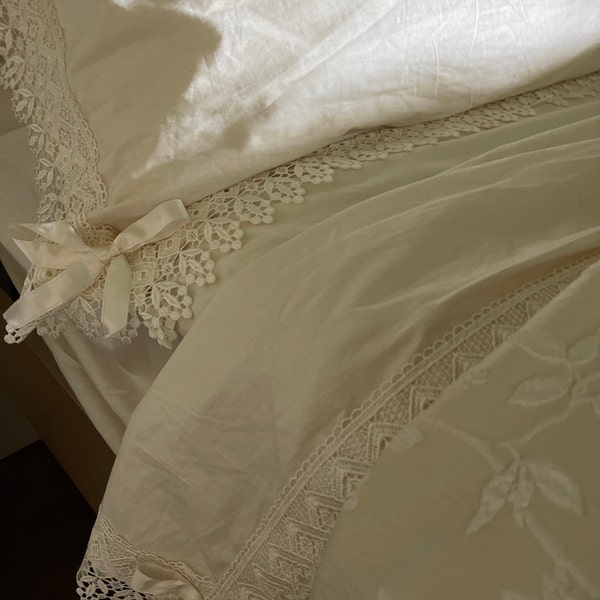 Romantic Bedding With Lace Edge.victorian Bedding,white Lace Bedding ...