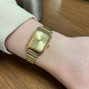 Dainty Vintage Minimalist Gold Womens Watch Small Face Watch for Women, Present for Her, Vintage ...