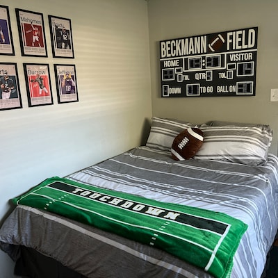 Basketball Scoreboard Various Sizes Hanging Wood Artwork Sports-themed ...