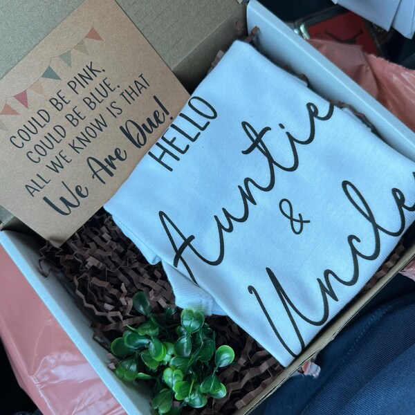 Hello Auntie GIFT BOX Baby Announcement Onesie® Bodysuit a Memorable ...