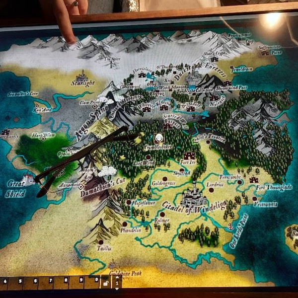 Dnd 32" Table Top TV 1080p - Ultra-thin, Handcrafted - Etsy
