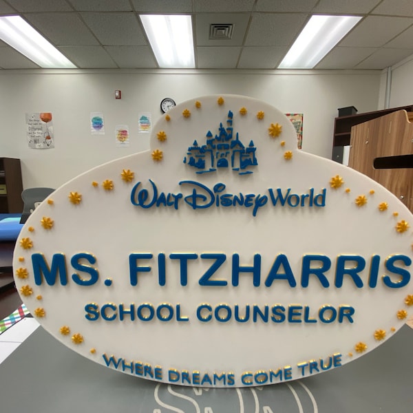 Custom Large 3D Printed Disney Cast Member Name Tag Decoration - Etsy