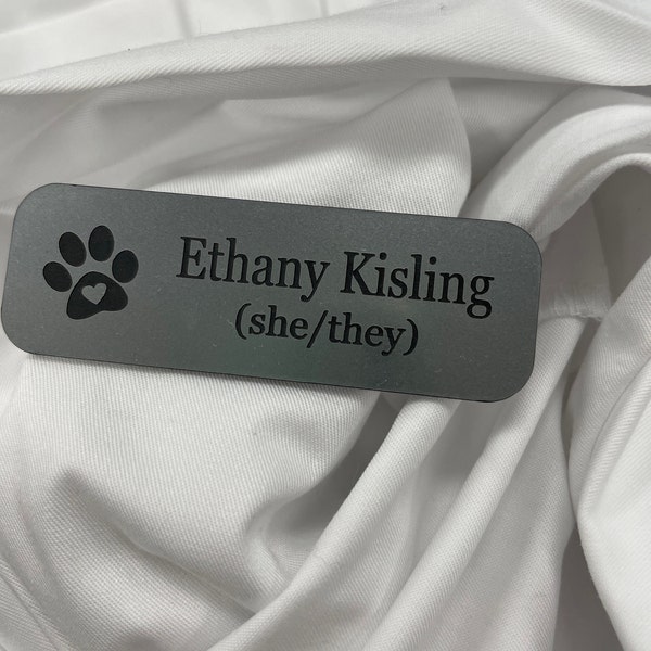 PAW PRINT Vet Tech Name Tag Veterinarian RVT Name Badge Veterinary ...
