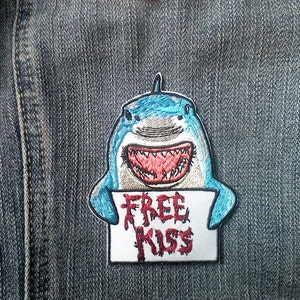 Round Popular Patches 6 DIFFERENT DESIGNS Embroidered Sew on / Iron on ...