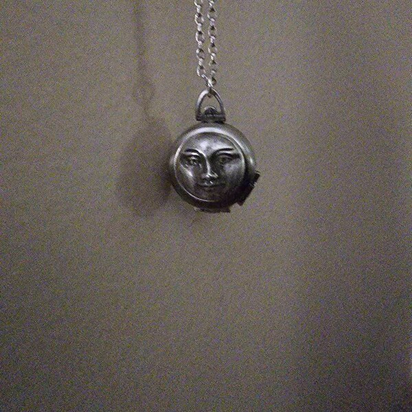 Full Moon Locket Celestial 4 Photo Locket Necklace Folding Men's Locket ...