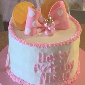 Edible Fondant Bow and Gold Ears Cake Topper - Etsy