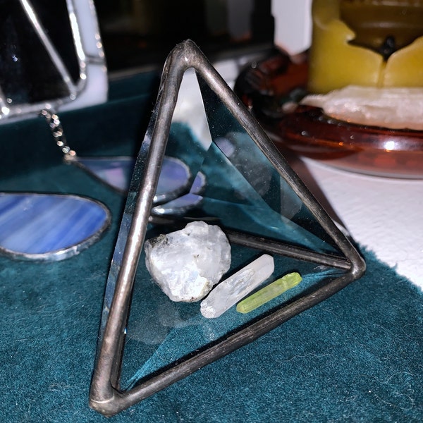 Faceted Glass Pyramid. Crystal Display Pyramid. Pyramid Cloche ...