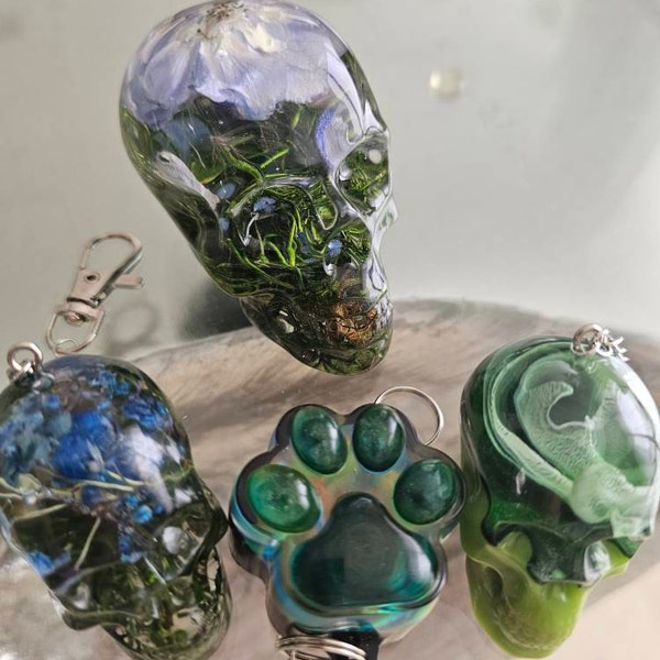 Riosresin Epoxy Resin Skulls “brainstorm About Hues” - Etsy
