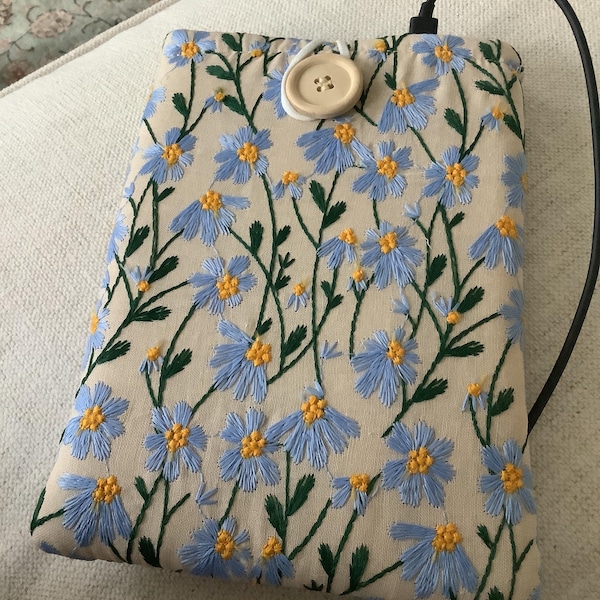 Blue Beige Daisy Embroidered Book Sleeve, Kindle Sleeve, Ereader Cover ...
