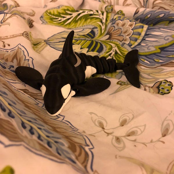Articulated 3D Printed Orca Figurine – Poseable Killer Whale, Desk Pet ...