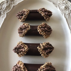 Trefoil Arch Cut Out Cake Dummy. 3 Draped Curves Arch. Each Sold ...