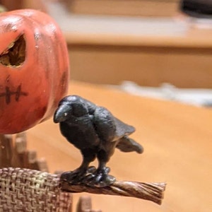 Miniature Raven 1:12 Scale Mini Black Birds Sized for Horror Diorama ...