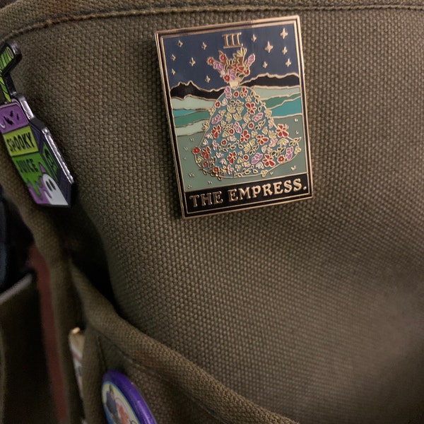 Midsommar May Queen Tarot Hard Enamel Pin! | the Empress Tarot Pin - Etsy