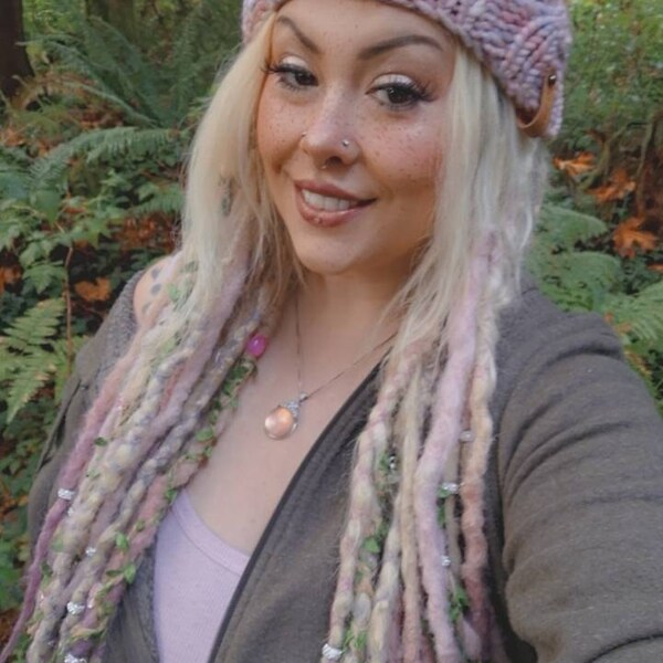 Red Tonal 100% Merino Wool Knit Hat Entangled Beanie Adult Size ...