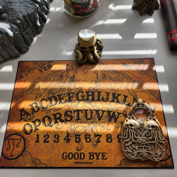 Cthulhu Mythos Poker Double Set (green Edition, Black Edition & Dealer ...