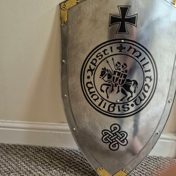 Viking Ouroboros Battleworn Shield Uhtred Last Kingdo Authentic Viking ...